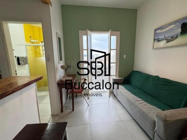 Apartamento à Venda — Boqueirão, Santos/SP | 31 m² • 1 Dormitório • Varanda • 1 Vaga