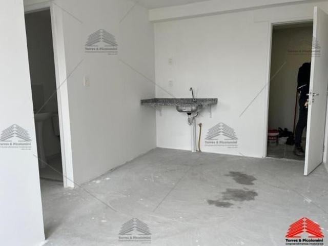 Apartamento à venda Brás, com 2 quartos, sala 2 ambientes, 1 banheiro, 35 m² de área, andar alto, la
