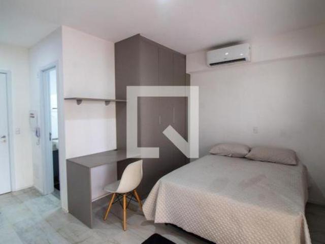 Apartamento à Venda Brooklin, 1 Quarto, 25 m² São Paulo