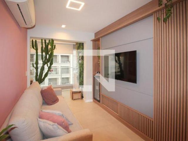 Apartamento à Venda Brooklin, 2 Quartos, 70 m2