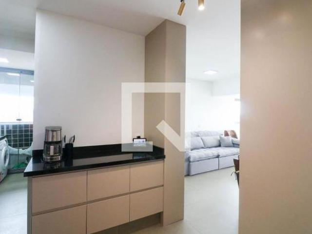 Apartamento à Venda Brooklin, 2 Quartos, 81 m2