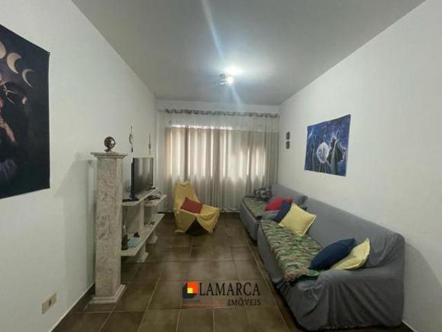 Apartamento a venda c/ um dormitorio no Guaruja