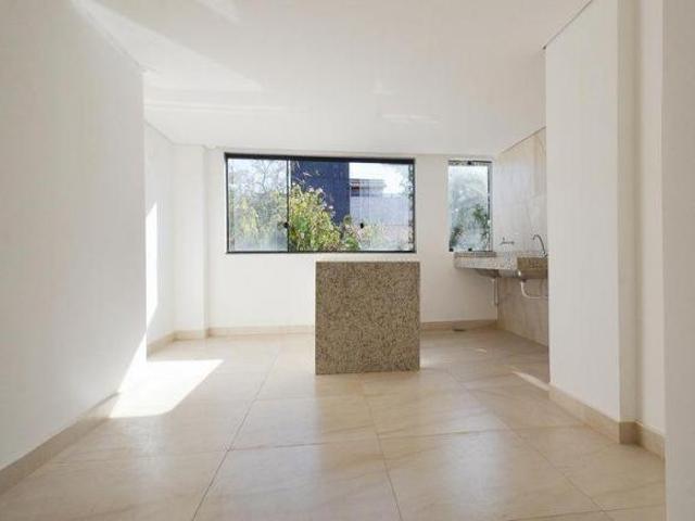 Apartamento à Venda Cachoeirinha, 3 Quartos, 75 m2