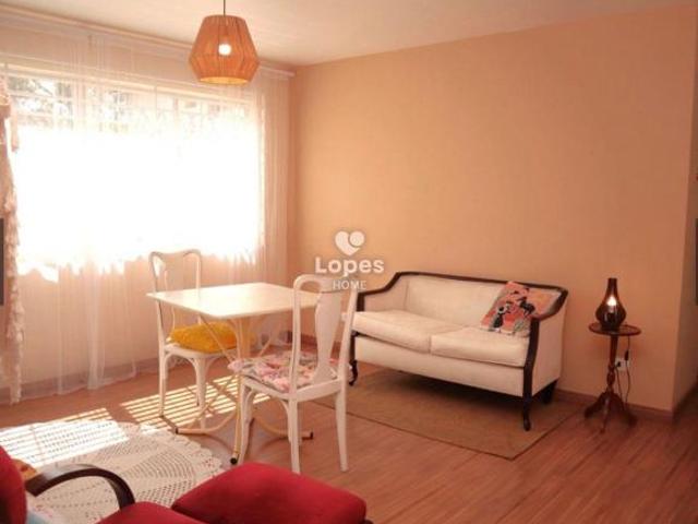 Apartamento à venda – Cabral | R$ 555.000,00