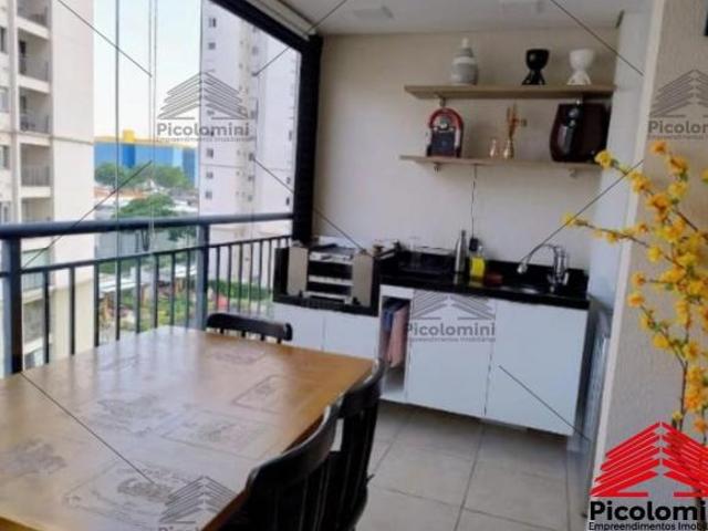Apartamento à venda Cambuci, 2 quartos, suíte, Varanda Gourmet, sala ampliada, terceiro reversível
