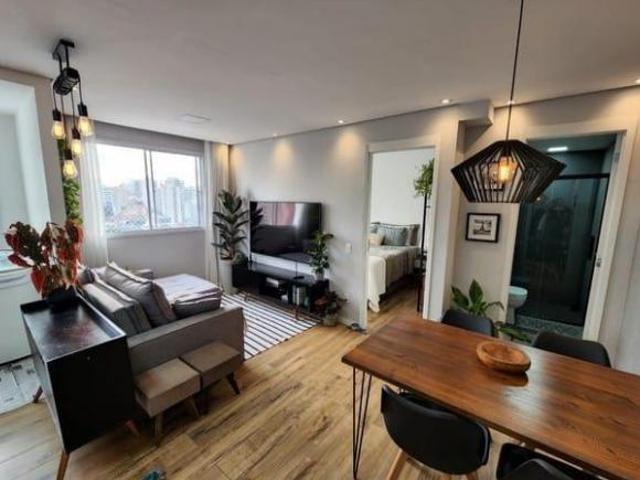 Apartamento à venda, Cambuci, piso porcelanato, armários próximo ao Largo do Cambuci São Paulo, SP