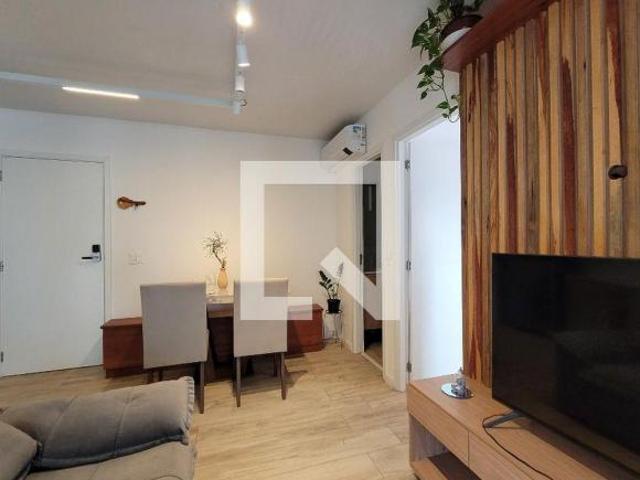 Apartamento à Venda Cambuí, 1 Quarto, 40 m2