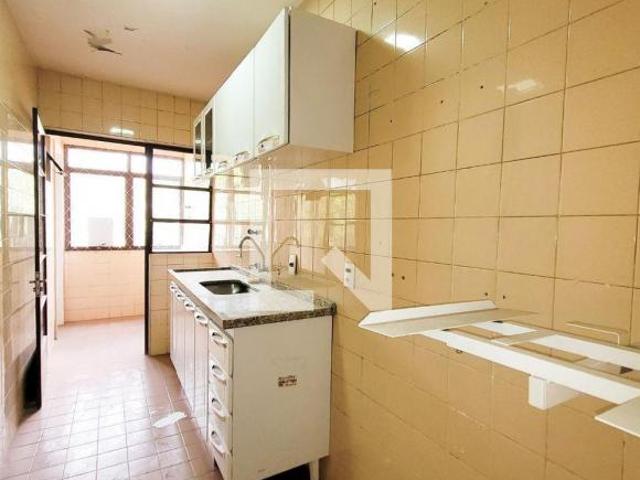 Apartamento à Venda Cambuí, 2 Quartos, 72 m2