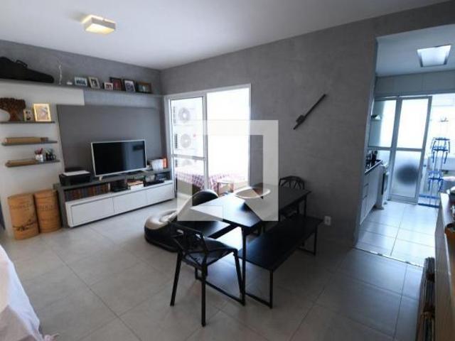 Apartamento à Venda Cambuí, 2 Quartos, 82 m2
