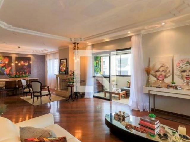 Apartamento à Venda Campo Belo, 3 Quartos, 200 m2