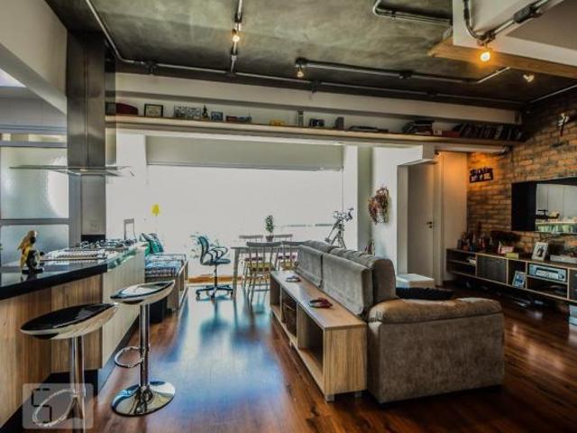 Apartamento à Venda Campo Belo, 1 Quarto, 95 m2