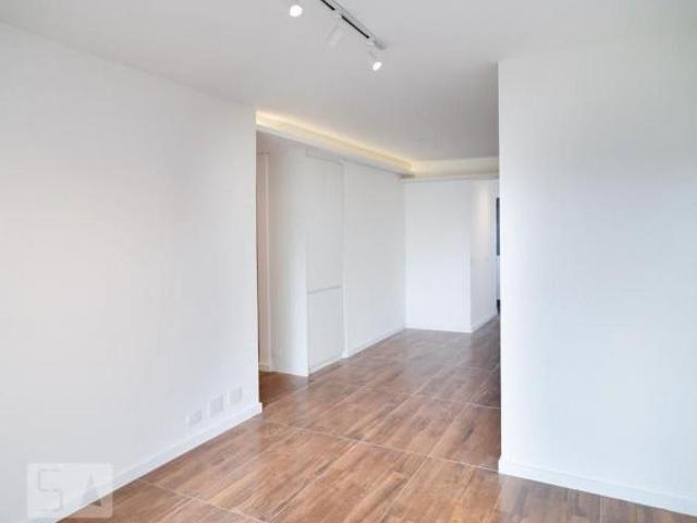 Apartamento à Venda Campo Belo, 2 Quartos, 65 m2