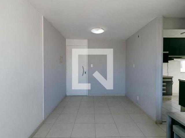 Apartamento à Venda Cangaíba, 2 Quartos, 45 m2