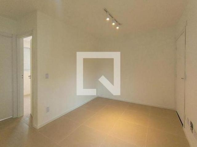 Apartamento à Venda Cavalhada, 2 Quartos, 40 m² Porto Alegre