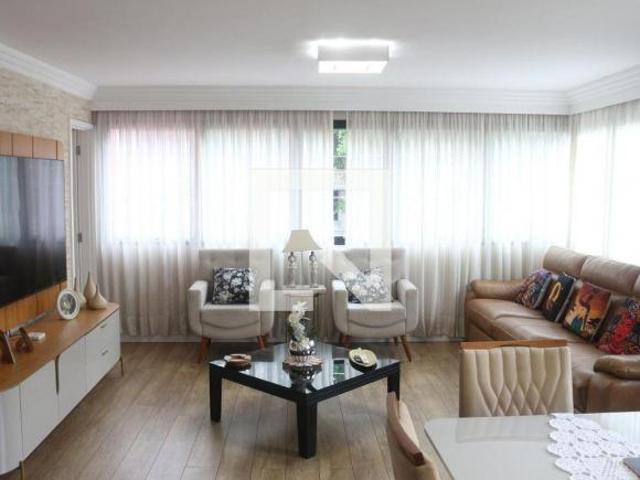 Apartamento à Venda Centro, 4 Quartos, 155 m2