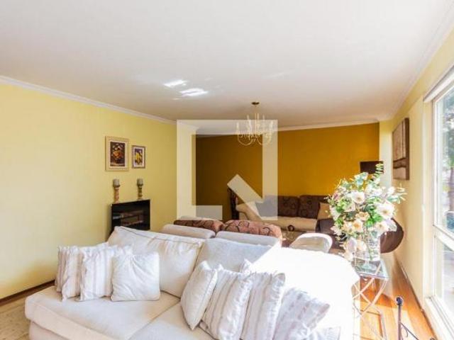 Apartamento à Venda Centro, 4 Quartos, 200 m2