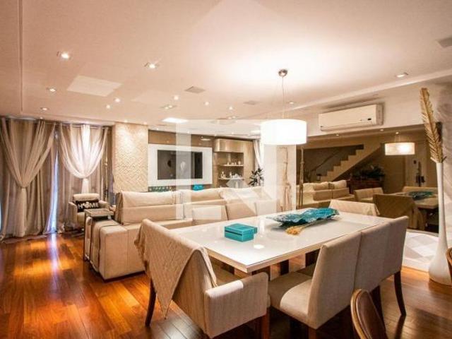 Apartamento à Venda Centro, 4 Quartos, 201 m2