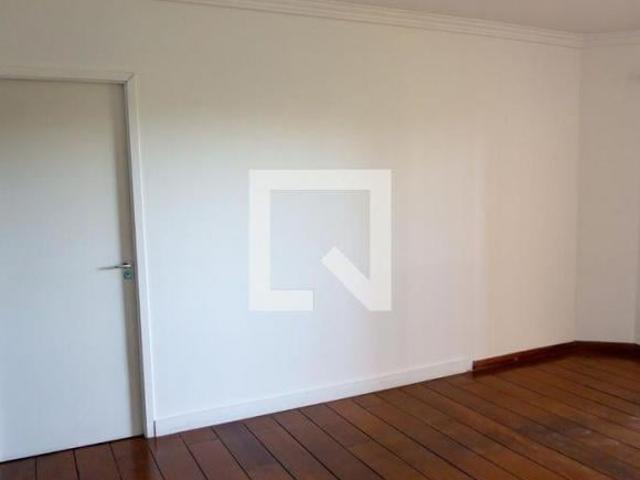 Apartamento à Venda Centro, 4 Quartos, 226 m2