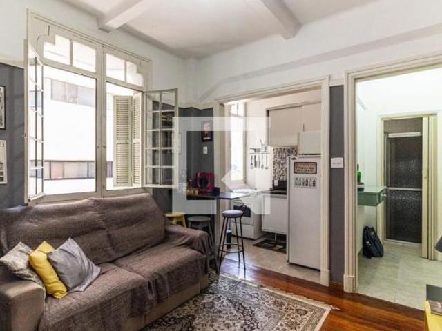 Apartamento à Venda Centro, 1 Quarto, 40 m2