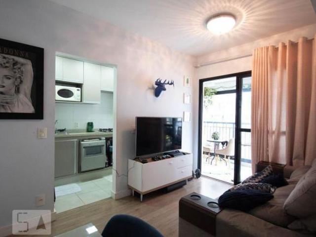Apartamento à Venda Centro, 1 Quarto, 42 m2