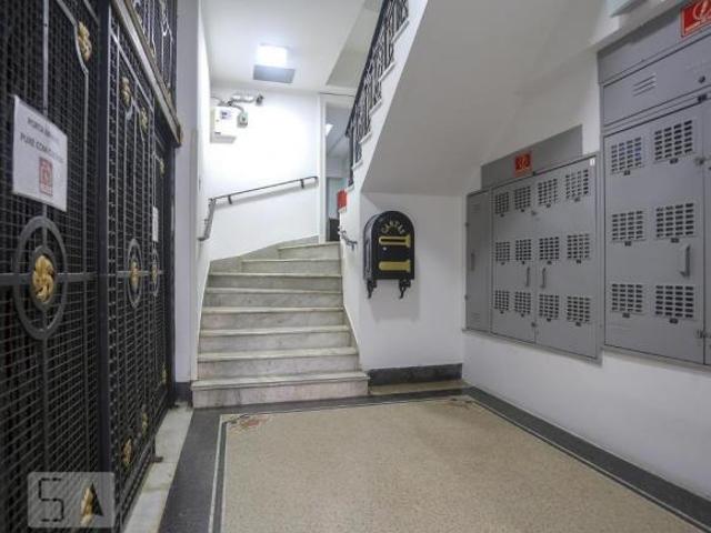 Apartamento à Venda Centro, 1 Quarto, 70 m2