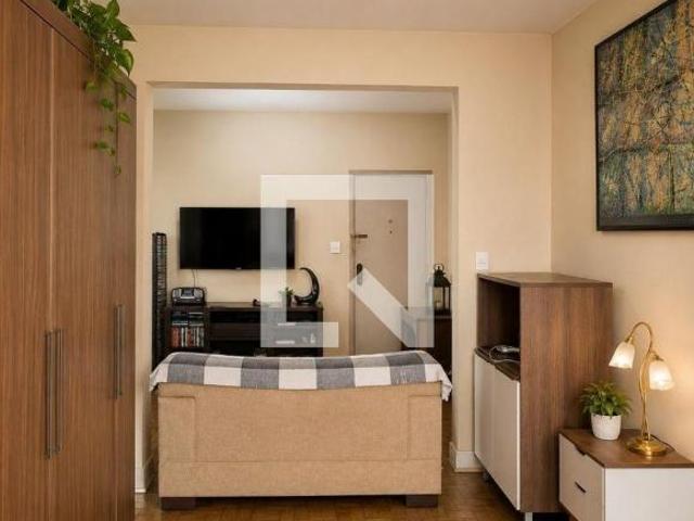 Apartamento à Venda Centro, 1 Quarto, 74 m2