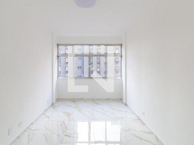 Apartamento à Venda Centro, 1 Quarto, 75 m2