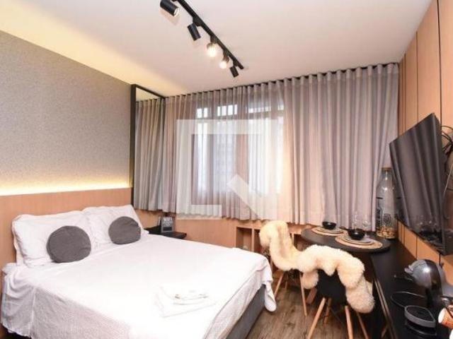 Apartamento à Venda Centro, 1 Quarto, 17 m² Curitiba