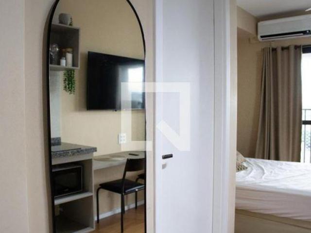 Apartamento à Venda Centro, 1 Quarto, 24 m² São Paulo