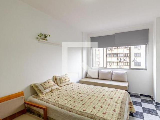 Apartamento à Venda Centro, 1 Quarto, 30 m2