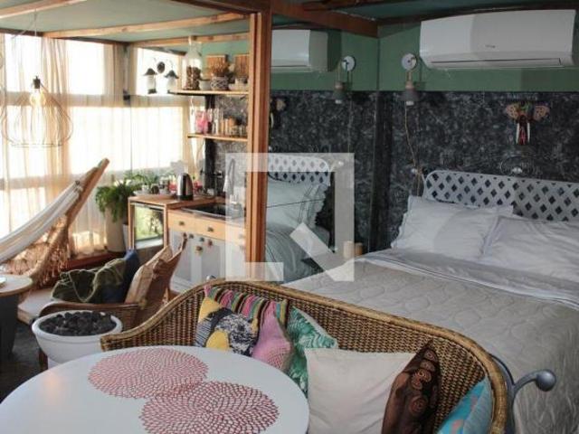 Apartamento à Venda Centro, 1 Quarto, 37 m2