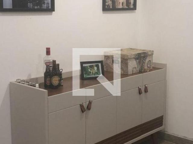 Apartamento à Venda Centro, 1 Quarto, 37 m2
