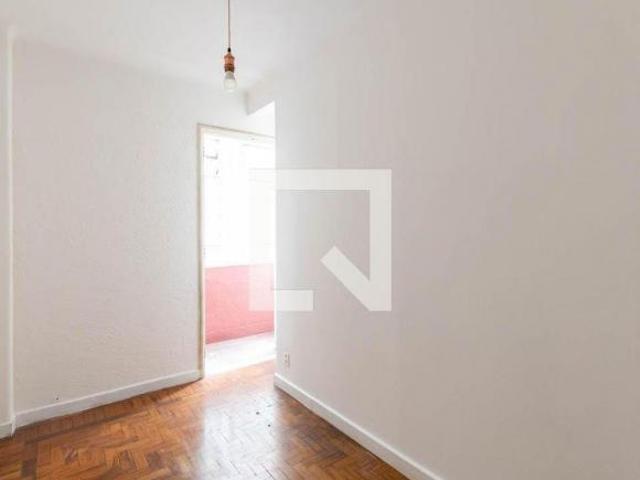 Apartamento à Venda Centro, 1 Quarto, 34 m2