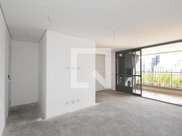 Apartamento à Venda Centro, 2 Quartos, 102 m² Curitiba