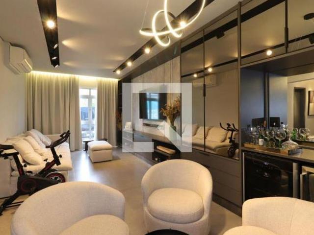 Apartamento à Venda Centro, 2 Quartos, 126 m2
