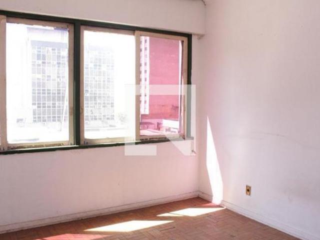 Apartamento à Venda Centro, 2 Quartos, 130 m2