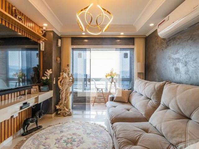 Apartamento à Venda Centro, 2 Quartos, 142 m2
