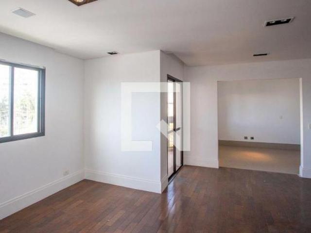 Apartamento à Venda Centro, 2 Quartos, 209 m2