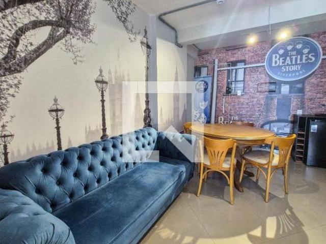 Apartamento à Venda Centro, 2 Quartos, 37 m2