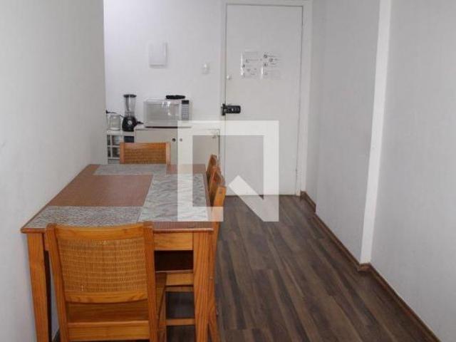 Apartamento à Venda Centro, 2 Quartos, 40 m2