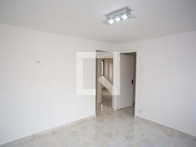 Apartamento à Venda Centro, 2 Quartos, 44 m2