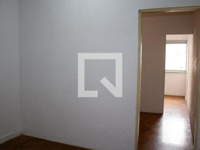 Apartamento à Venda Centro, 2 Quartos, 48 m2
