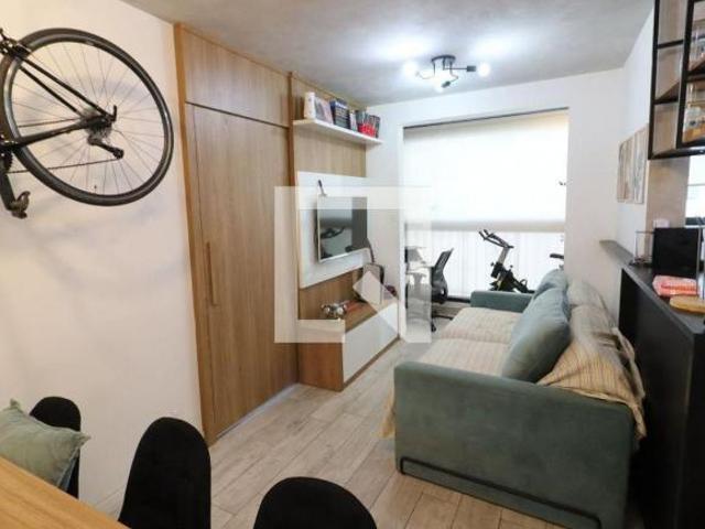 Apartamento à Venda Centro, 2 Quartos, 48 m2