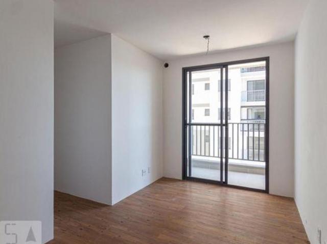Apartamento à Venda Centro, 2 Quartos, 49 m2