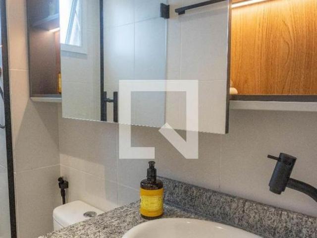 Apartamento à Venda Centro, 2 Quartos, 51 m2