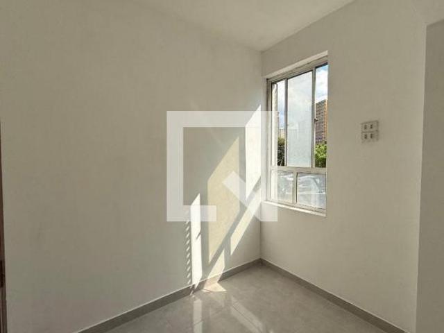 Apartamento à Venda Centro, 2 Quartos, 53 m2