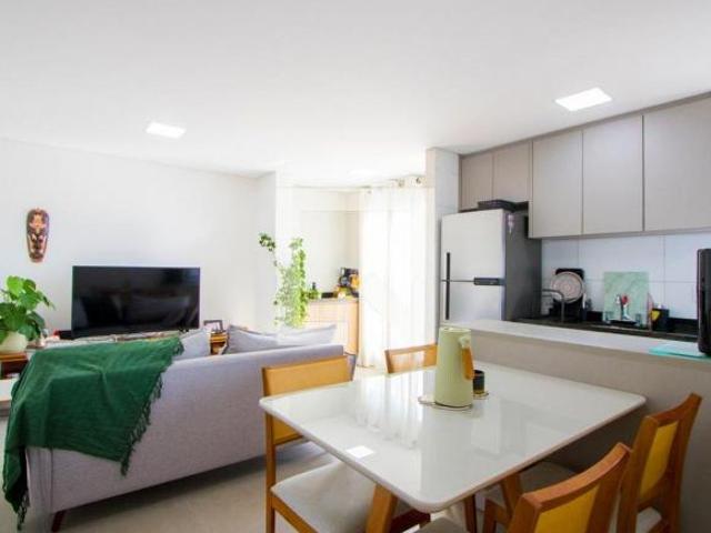 Apartamento à Venda Centro, 2 Quartos, 53 m2