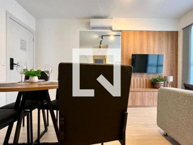 Apartamento à Venda Centro, 2 Quartos, 55 m2
