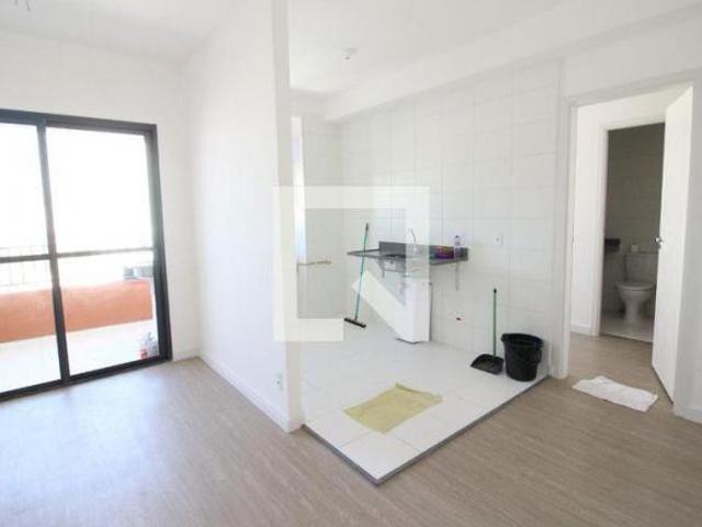 Apartamento à Venda Centro, 2 Quartos, 55 m2