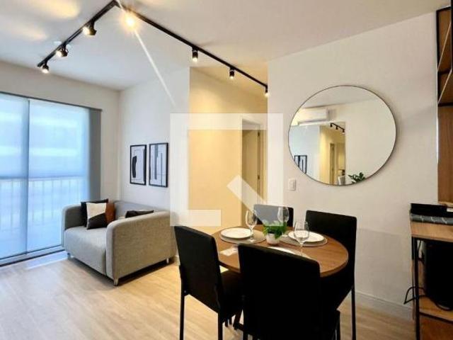 Apartamento à Venda Centro, 2 Quartos, 56 m2